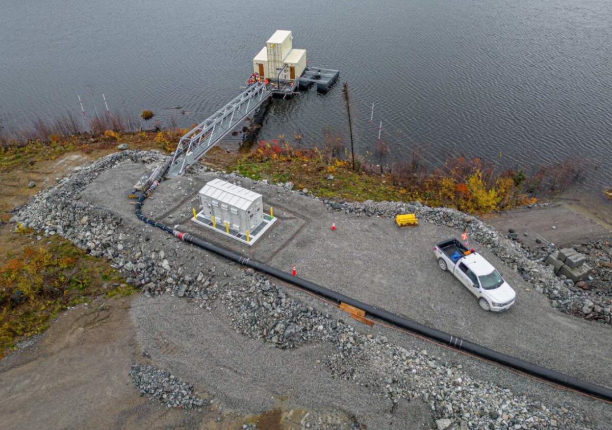 Dewatering station with barge and pumps - Project - Technosub